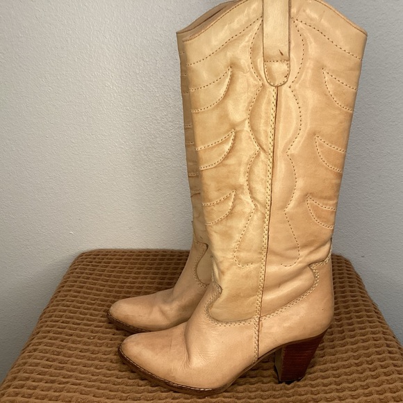 Chaps | Shoes | Vintage Chaps Western Style Boots Womens Sz 85 Tan ...